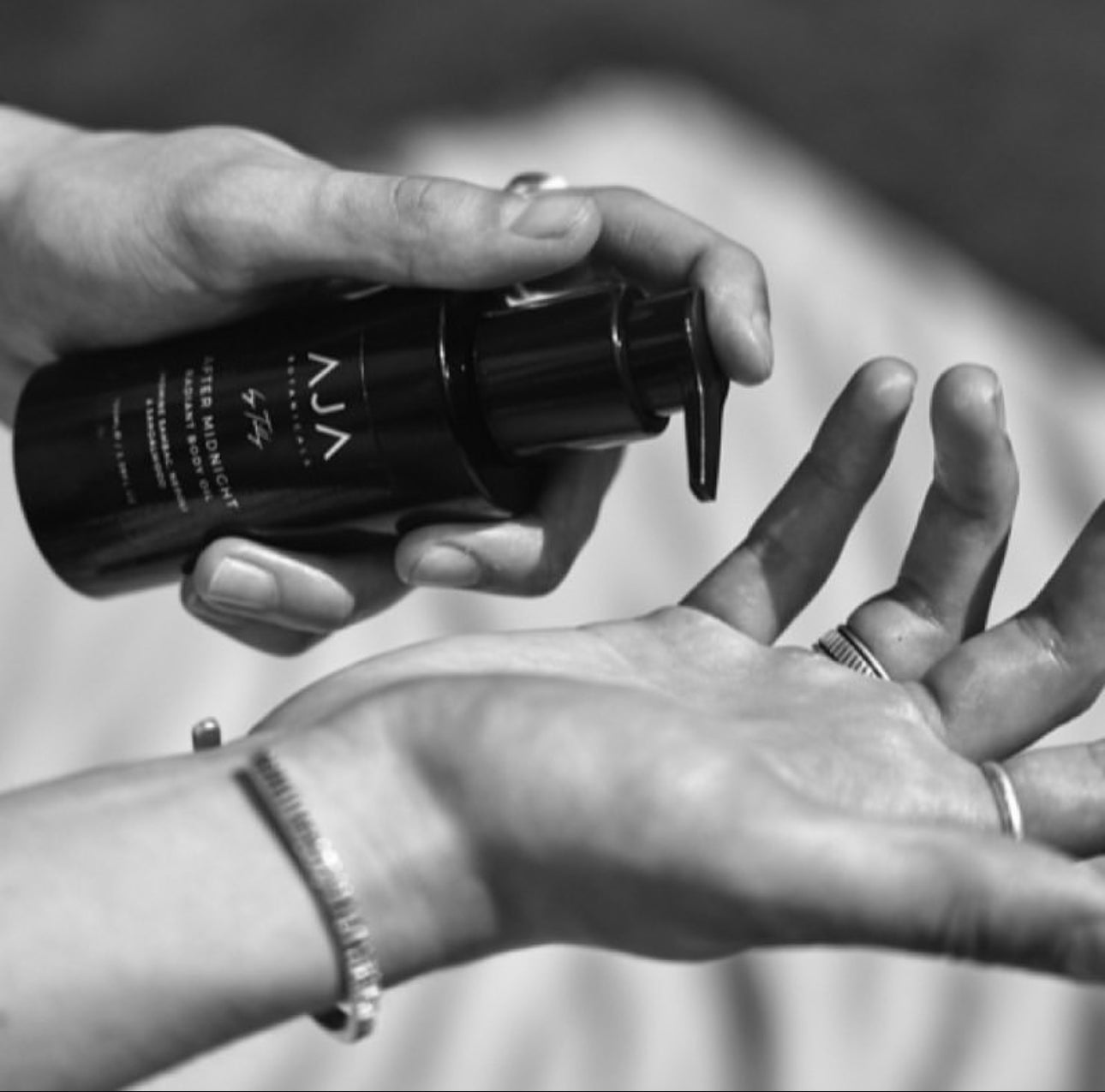 After Midnight Body Oil- pre oder now – Aja Botanicals